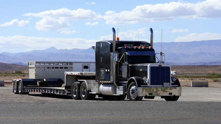 3 Tips to Know as a Flatbed Driver