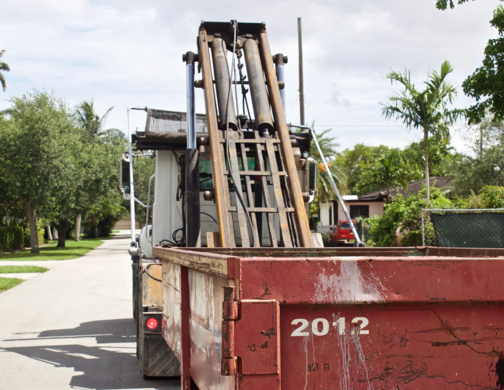 What It's Like to Be a Roll Off Truck Driver - Drive My Way